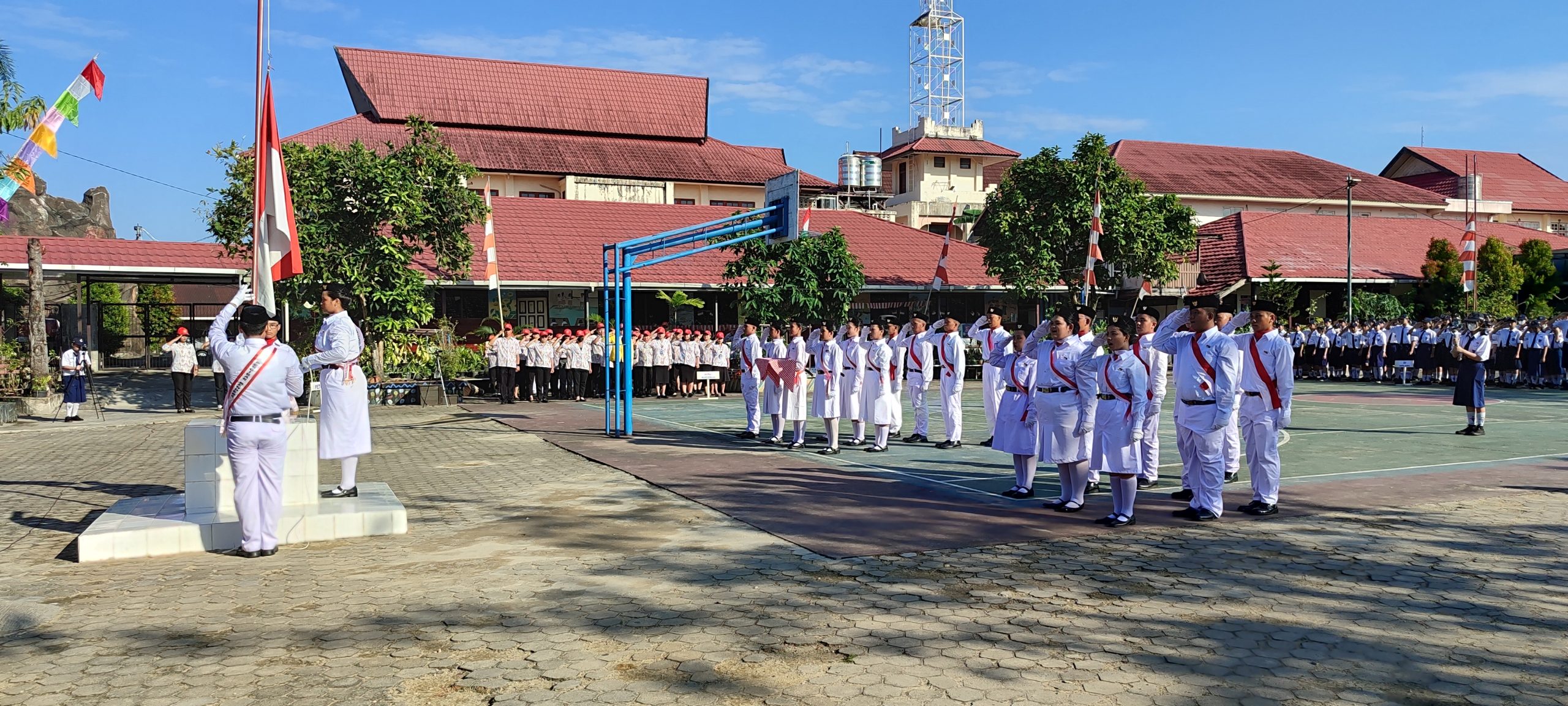 UPACARA BENDERA MEMPERINGATI HUT RI YANG KE – 79 YAYASAN SANTA MARIA ...